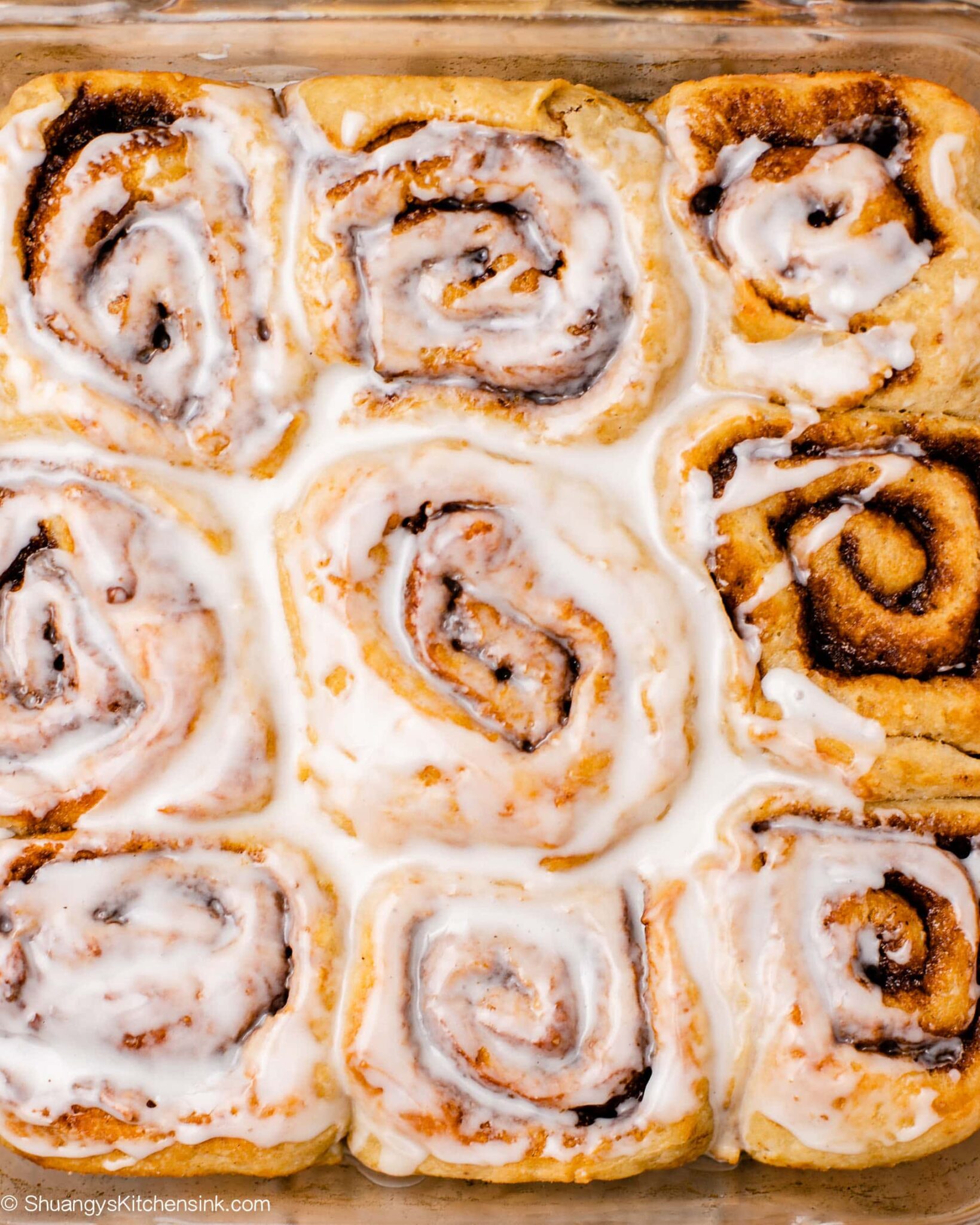 Gingerbread Cinnamon Rolls {Vegan} | Shuangy's Kitchen Sink