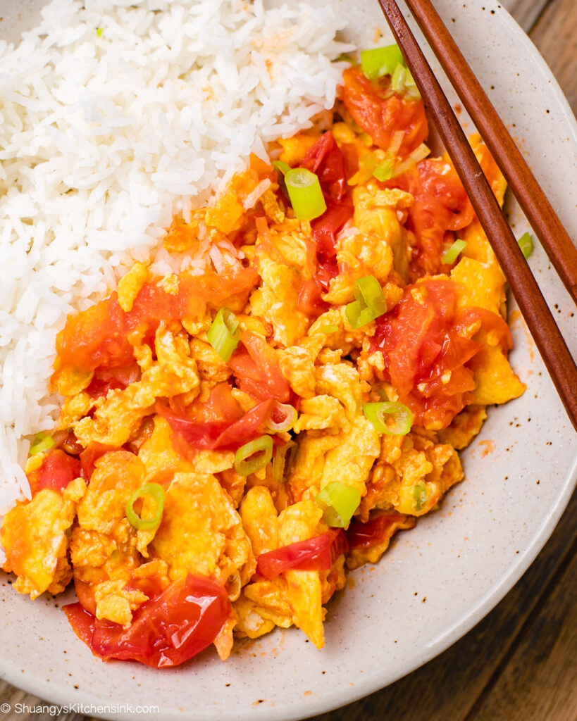 Chinese Tomato Egg Stir Fry {Vegetarian} | Shuangy's Kitchen Sink