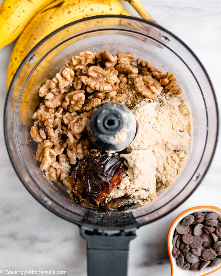 Chunky Monkey Protein Balls {5 Ingredients} | Shuangy's Kitchensink