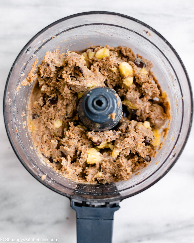 Chunky Monkey Protein Balls {5 Ingredients} | Shuangy's Kitchensink