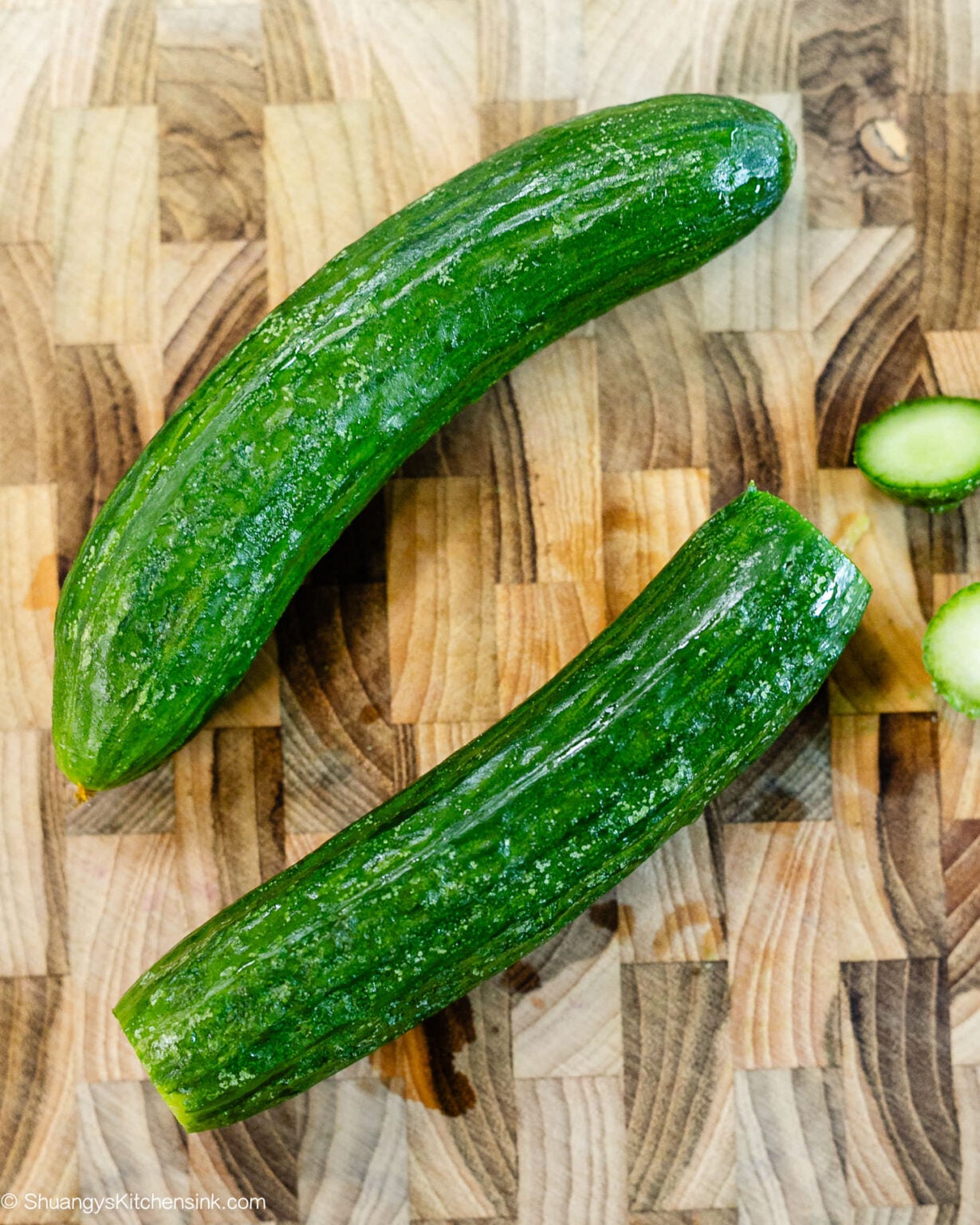 Chinese Spicy Cucumber Salad {6 Ingredients} | Shuangy's Kitchensink