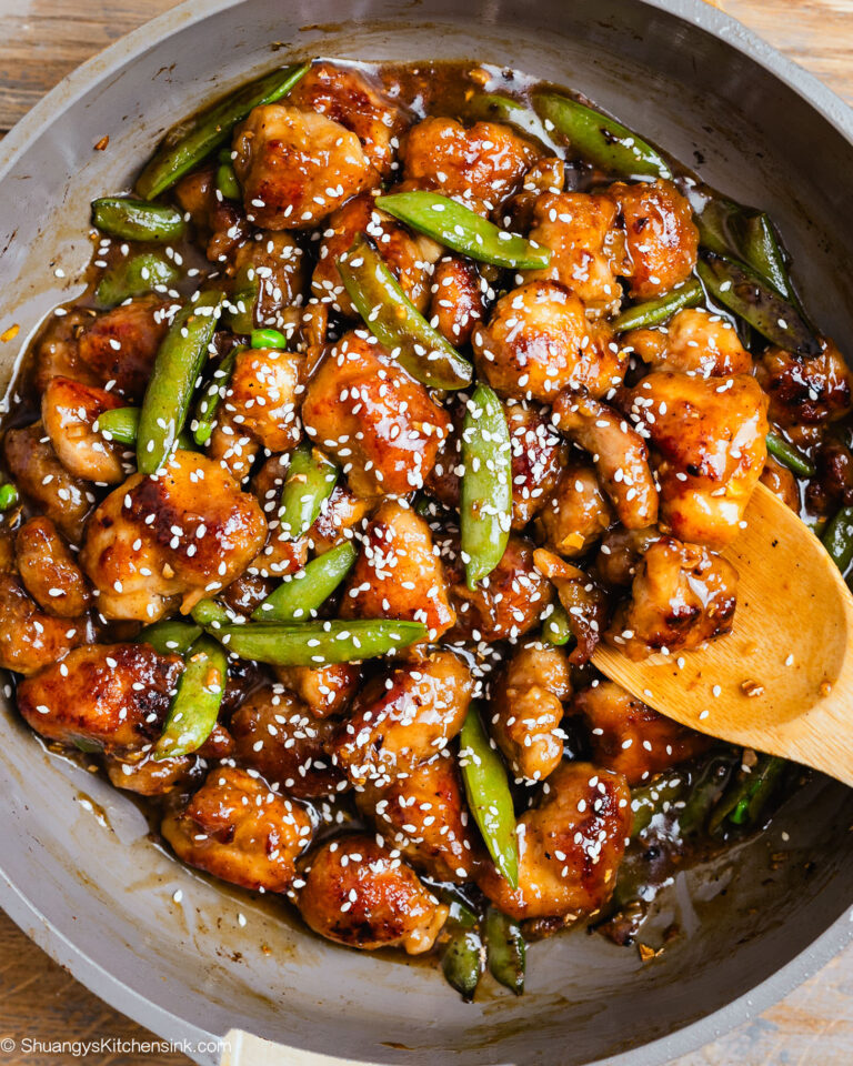 Sticky Ginger Chicken Stir Fry {30 Minutes} | Shuangy's Kitchensink