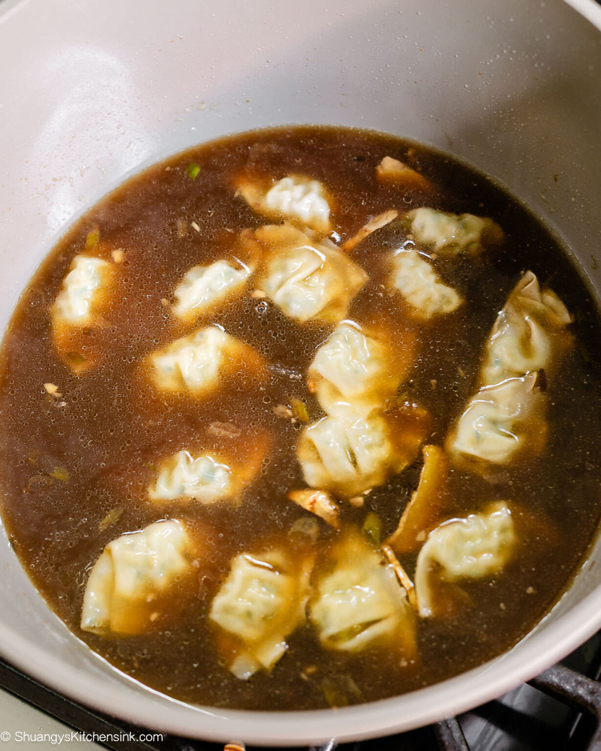 10 Minutes Chinese Wonton Soup {with Frozen wontons} | Shuangy's ...
